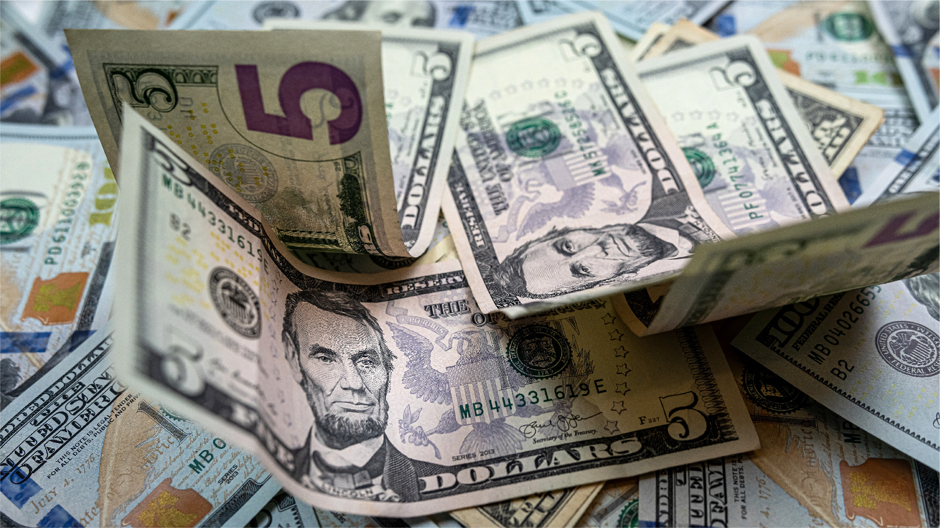 Season 5: Notes on Cash: How the Fed Keeps Money Moving - Federal ...